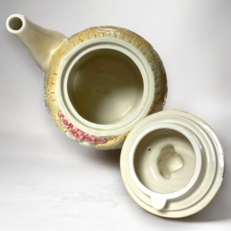 Vintage H&HD Lady W/Flowers Ceramic Tea Pot Locking Cover 1992-Rare ...