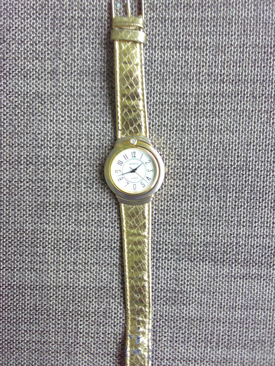 Vintage, Geneva, Quartz, gold tone ladies watch, with matching band | eBay