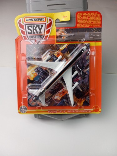 Matchbox Metal Sky-Busters- Boeing 747-8 Intercontinental & Landing Mat ...