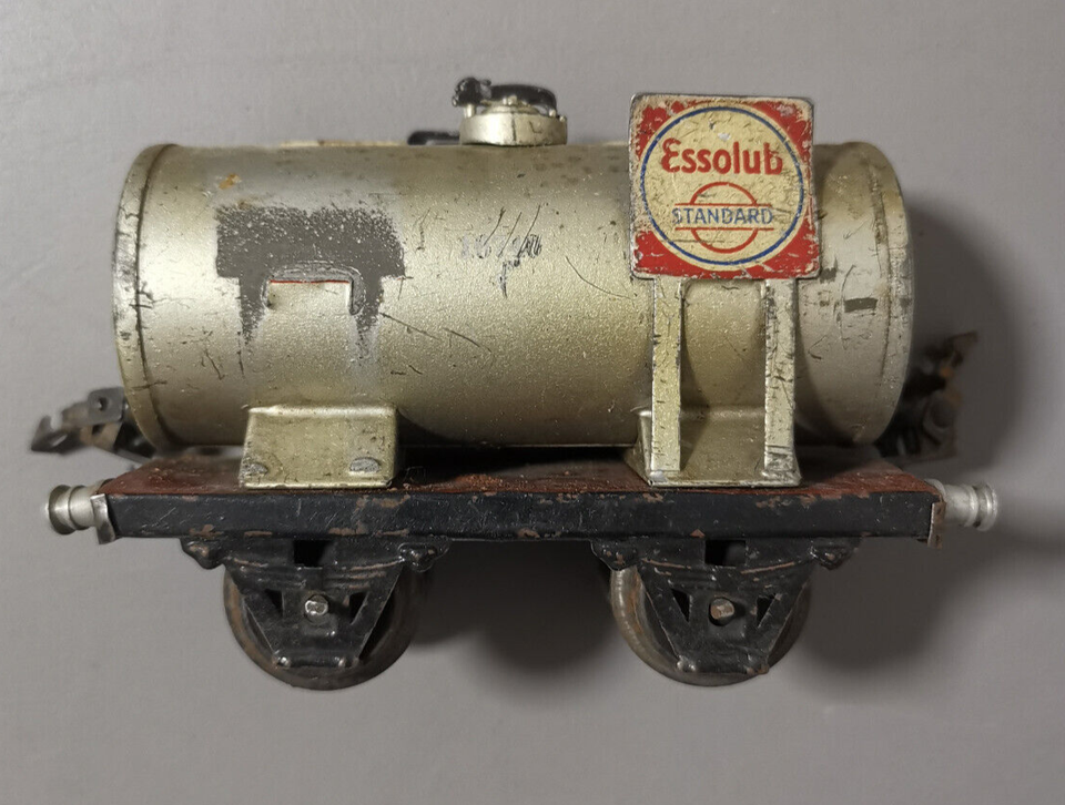 Märklin 16740 Kesselwagen Standard Esso, Essolub ohne OVP | eBay