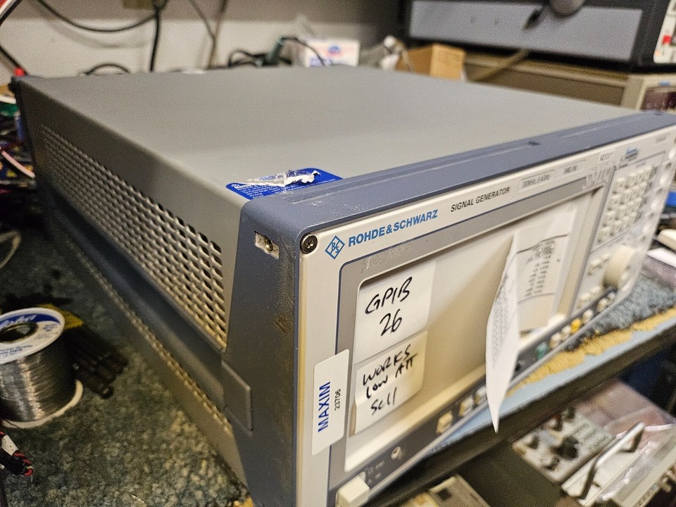 Rohde & Schwarz SMIQ 06L 300 kHz 6.4 Ghz Signal Generator LOW att ...