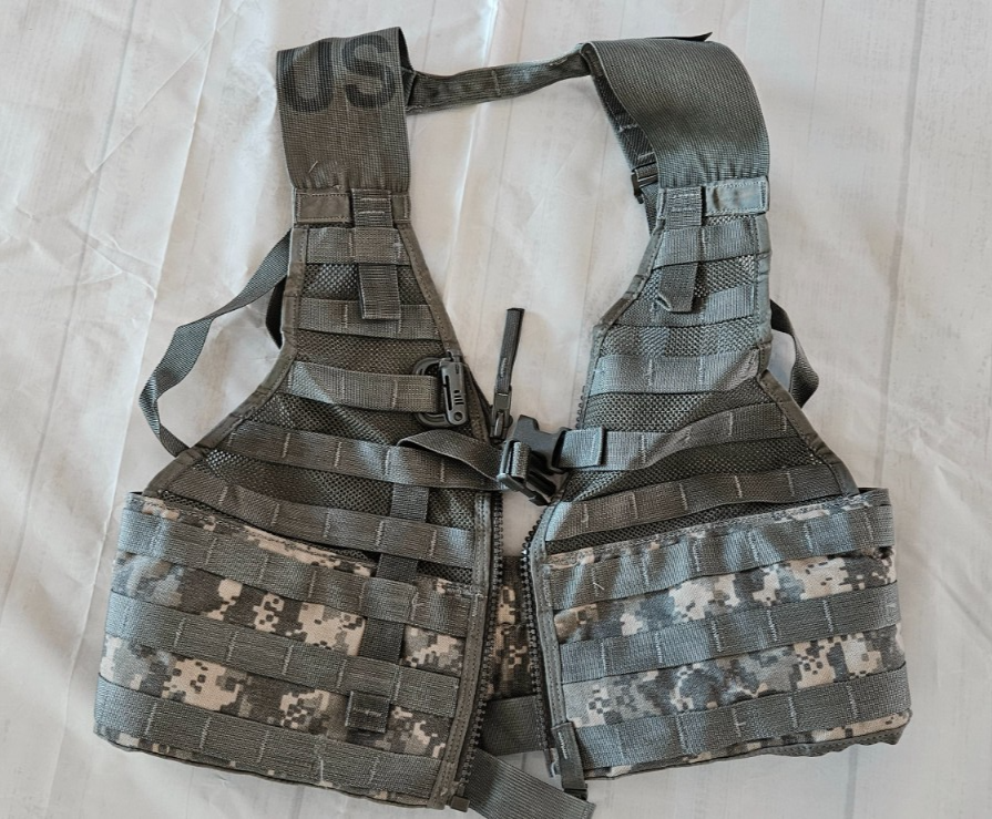 16 pc US Army MOLLE II ACU Fighting Load Carrier Vest w/Tons of Extras ...
