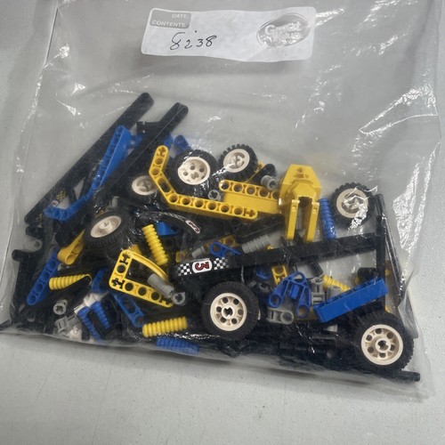 Lego Technic 8238 Dueling Slammer Dragsters **Missing 5 Pieces. Read ...