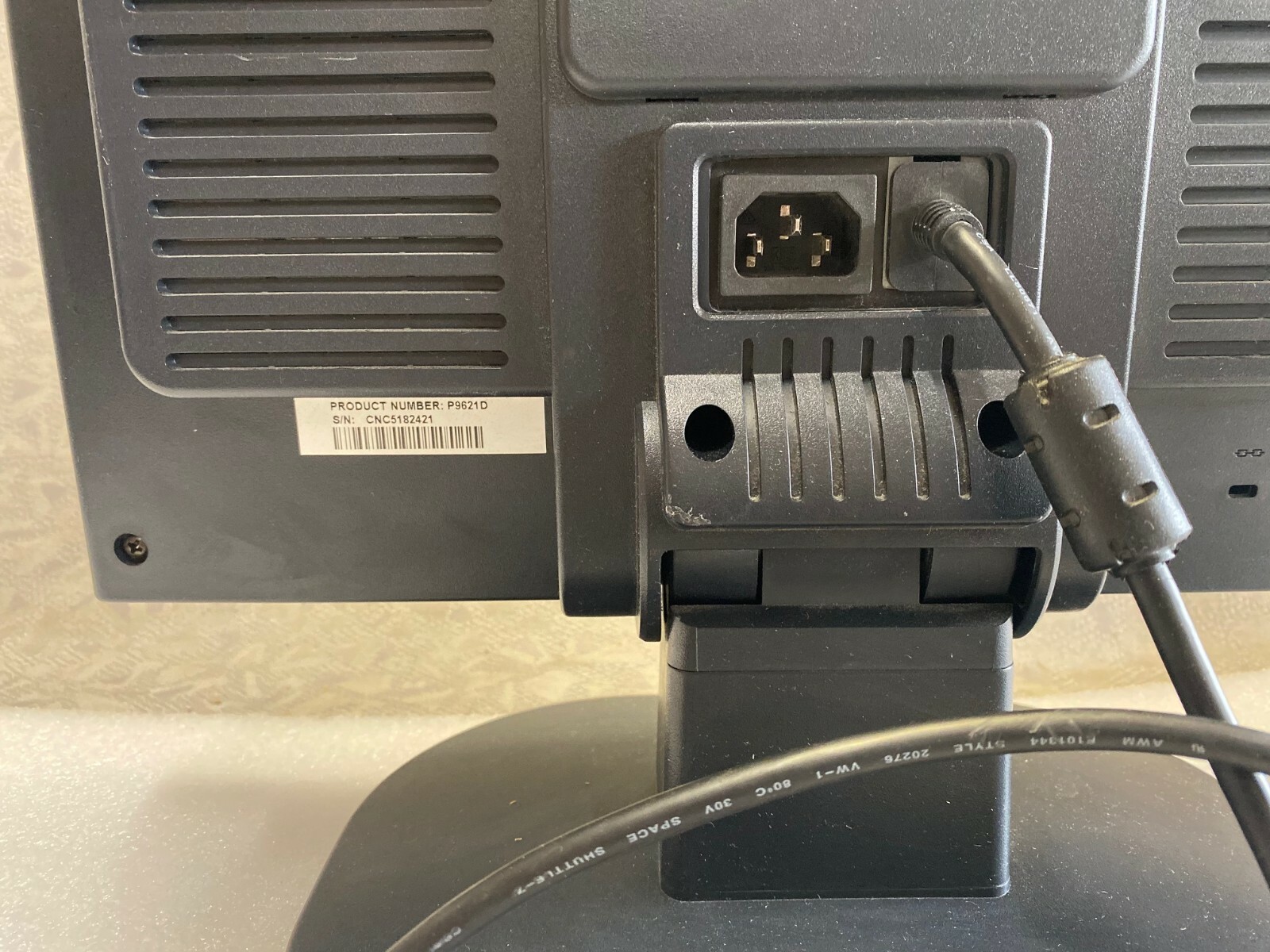 HP P9621D LCD 17" FLAT PANEL MONITOR WITH STAND/POWER CORD | eBay