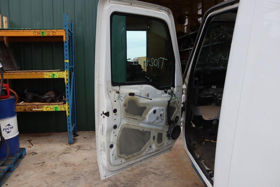 2017-2024 International LT625 Left Driver Side Door W/Glass White ...