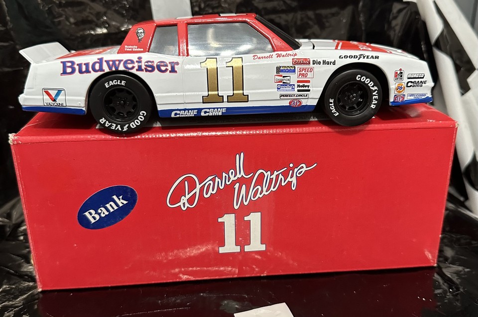 1:24 Scale Diecast Racing Car Banks | eBay