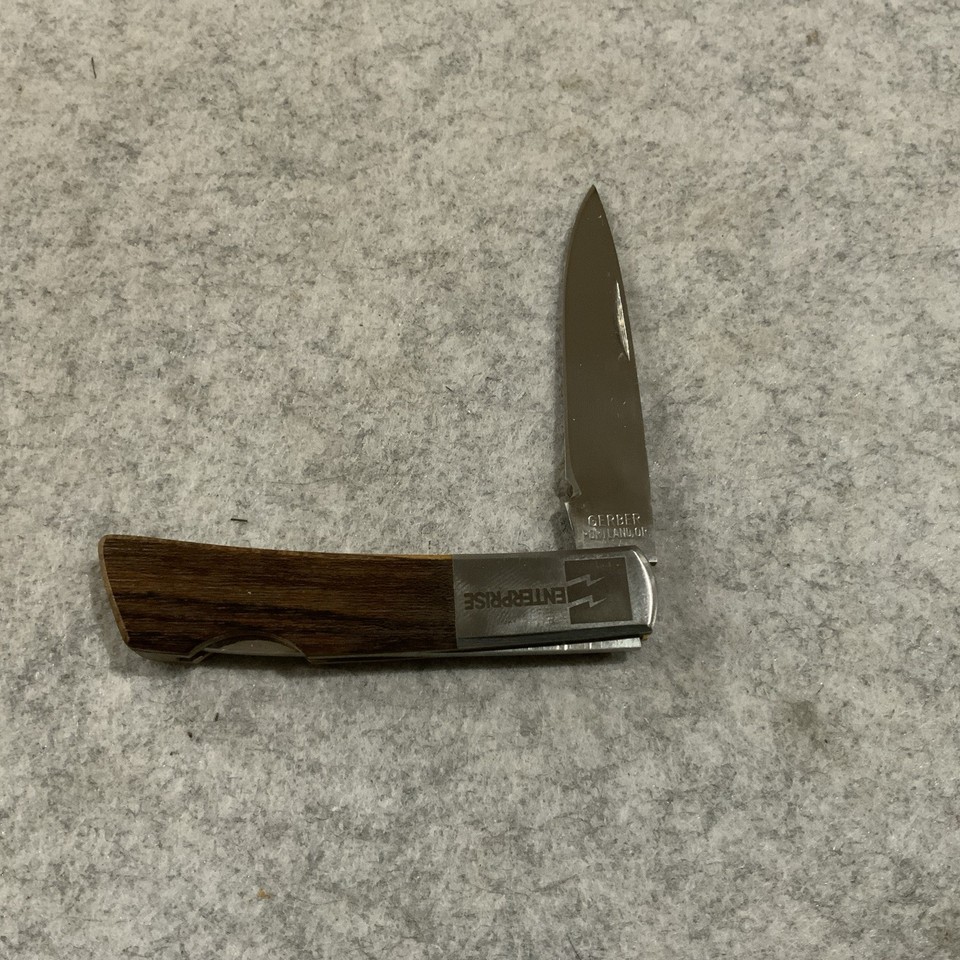 Gerber Silver Knight 250A Wood Handle Lock Back Pocket Knife Enterprise ...