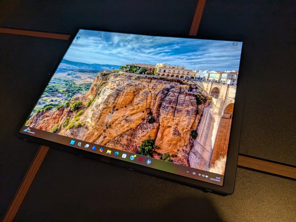 HP Spectre Fold 17" 3-in-1 OLED Foldable Laptop i7-1250 / 16GB / 1TB ...