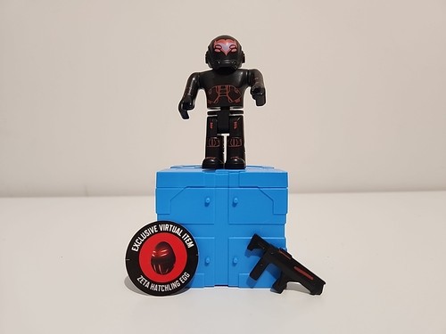 Roblox Series 9 Egg Hunt Commando Figure unused virtual code Zeta ...