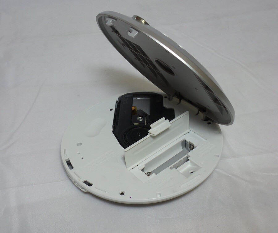 Sony Psyc ATRAC CD Walkman Portable Compact Disc Player - Silver (D ...