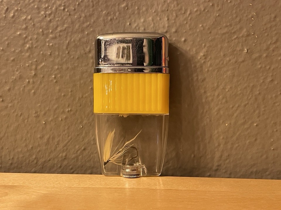 Working Vintage Scripto Vu Style Clear Lighter With Fishing Lure Yellow ...