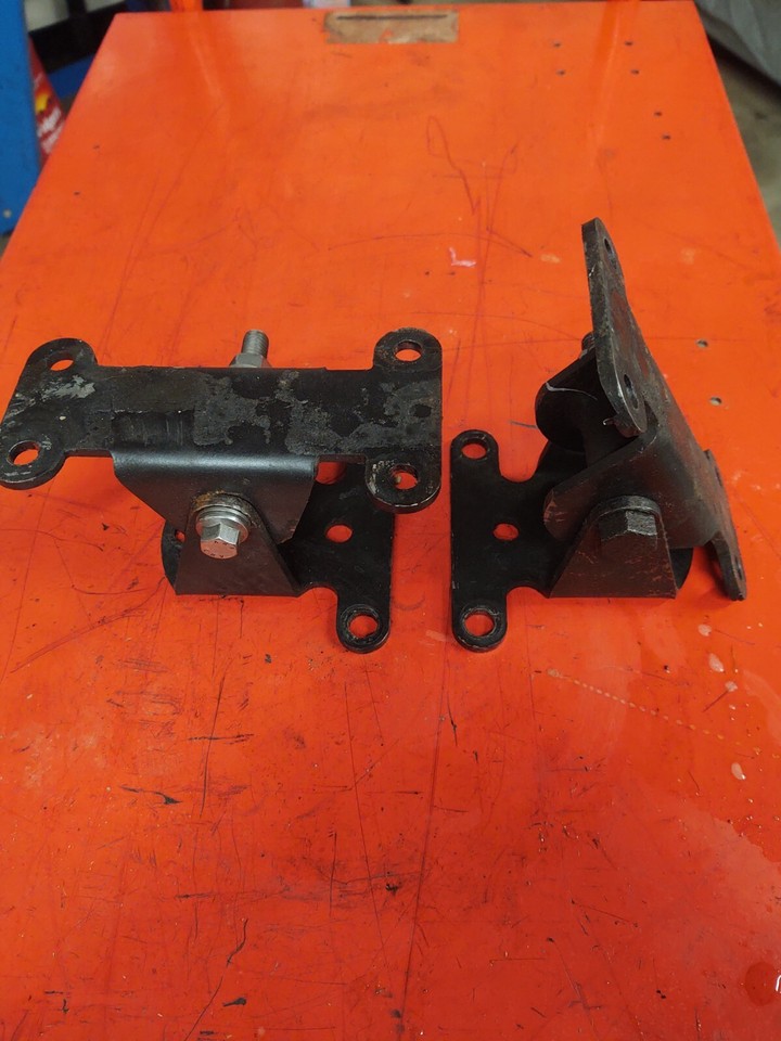 Solid Steel Frame Motor Mounts - SBC / BBC Chevy V8 **USED* | eBay