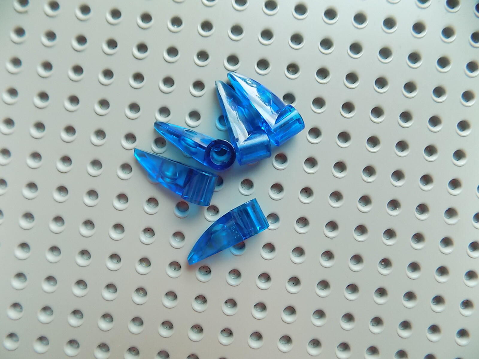 Lego Animal Minifig 1x3 Tooth with Axle Hole lot of 5 pieces pick your ...