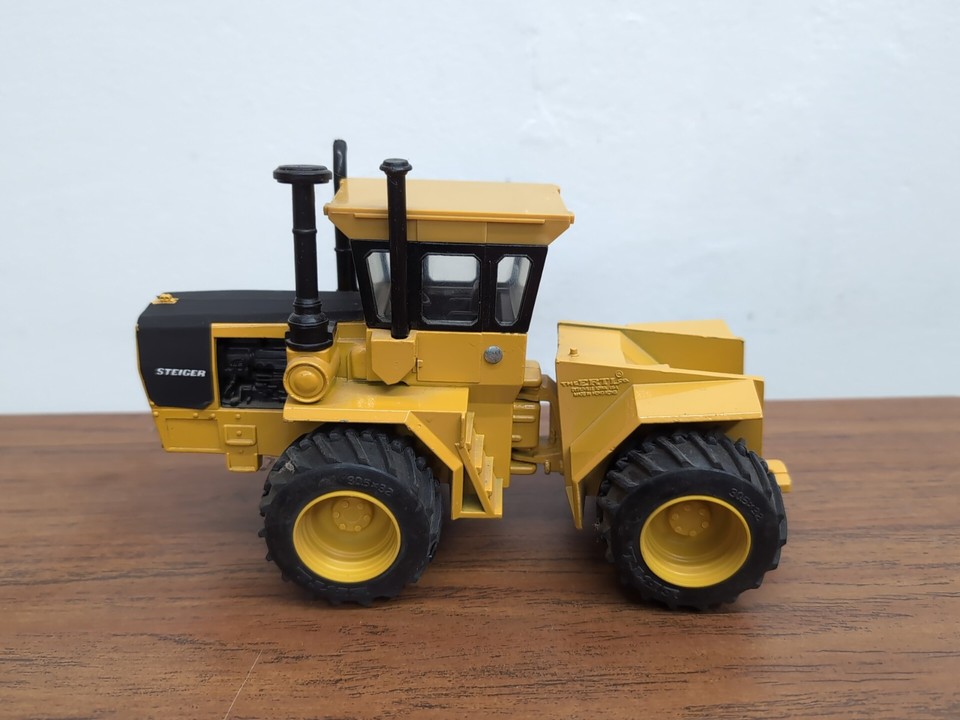 1/32 Ertl Farm Toy Steiger Industrial 4 Wheel Drive Tractor | eBay