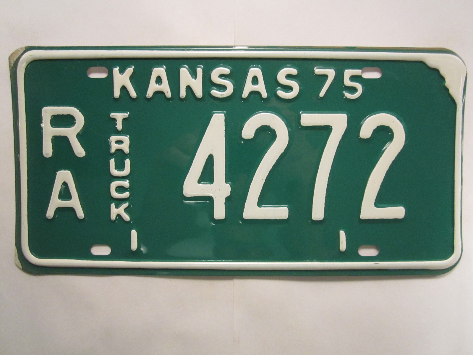 *Unused* LICENSE PLATE Truck Tag 1975 KANSAS RA 4272 Rawlins County ...