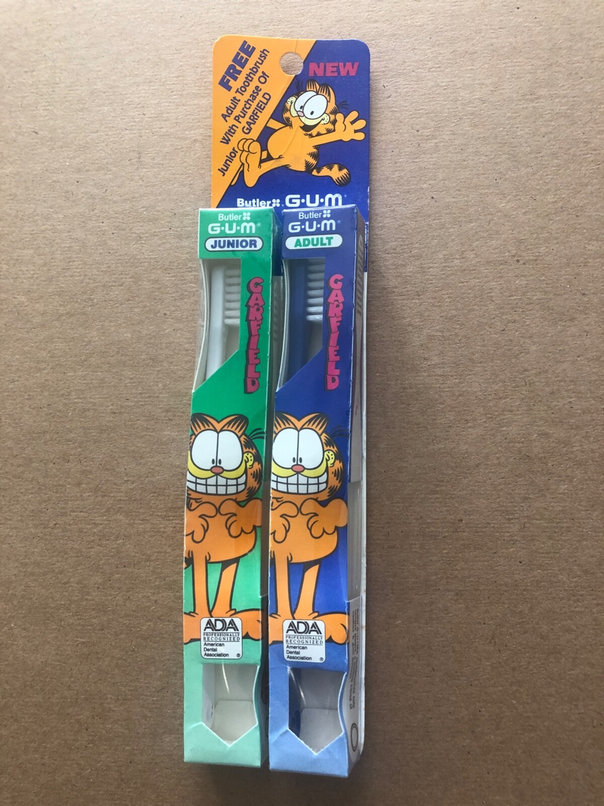 Vintage 1978 GARFIELD Butler G-U-M Toothbrush JUNIOR & ADULT NOS ...