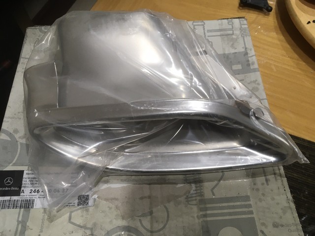 MERCEDES a Class W176 Driver off Side Exhaust End Tip Bracket ...