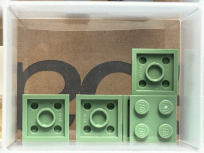 LEGO Parts - Sand Green Plate 2 x 2 - No 3022 - QTY 5 | eBay