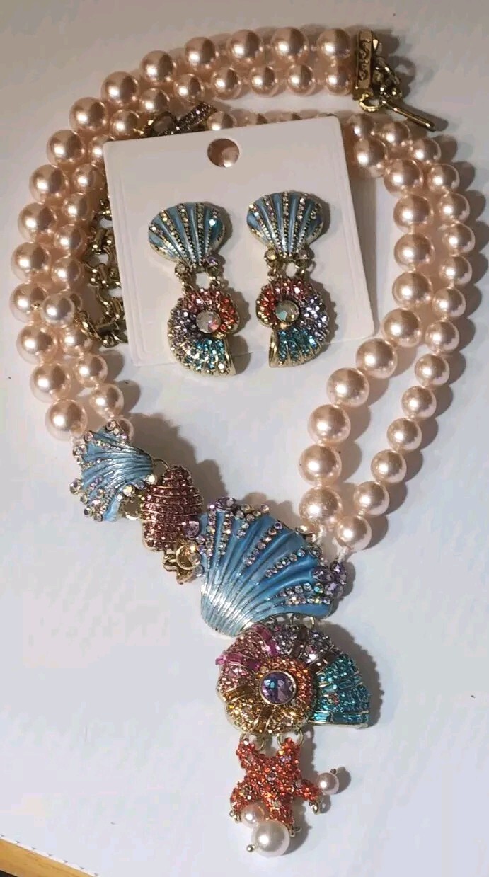 Vintage Style Peach Faux Pearl Rhinestone Seashell Motif Necklace ...