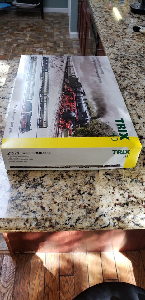 Gauge Trix H0 - No. 21928"1928 Rheingold" Train Set | eBay