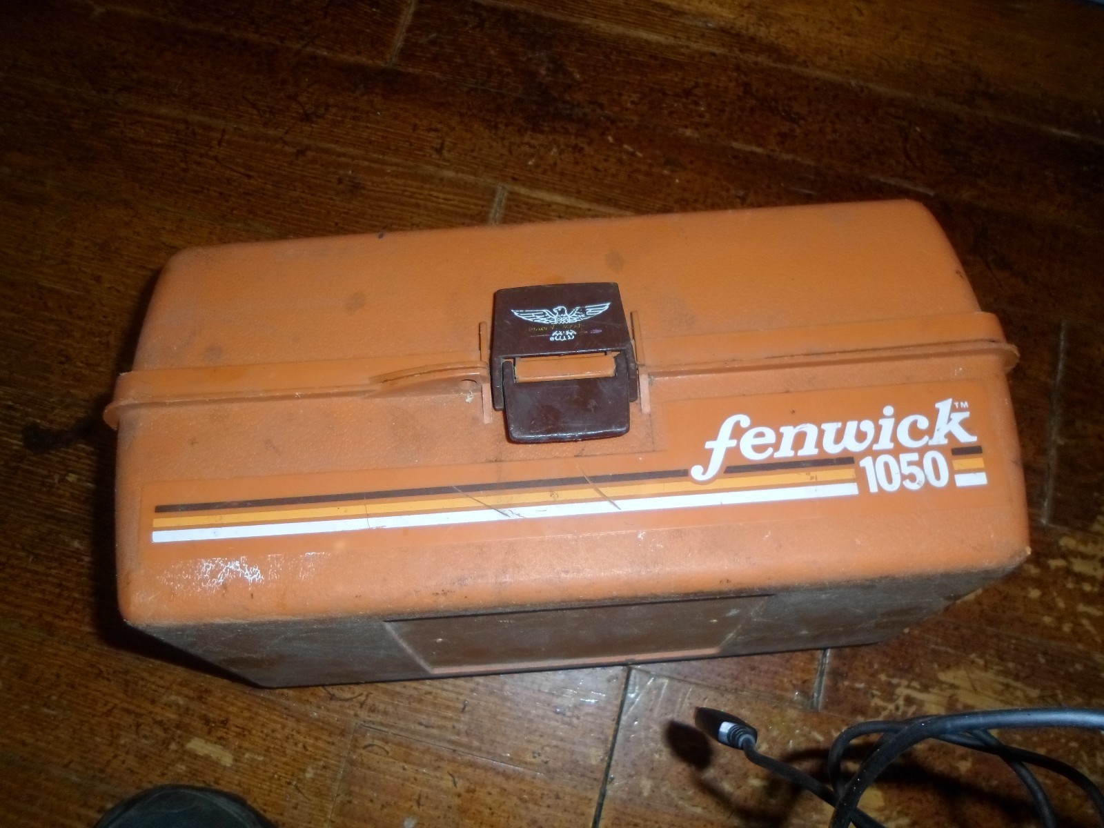 VINTAGE FENWICK 1050 FISHING TACKLE BOX BURNT ORANGE | eBay