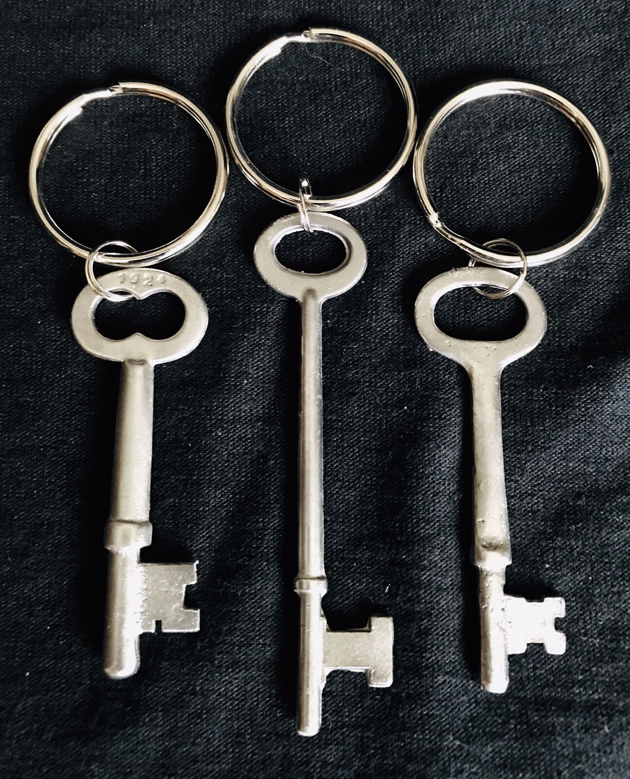 Set of 3 Pewter Skeleton Keys Door Lock Haunted House Silver Metal ...