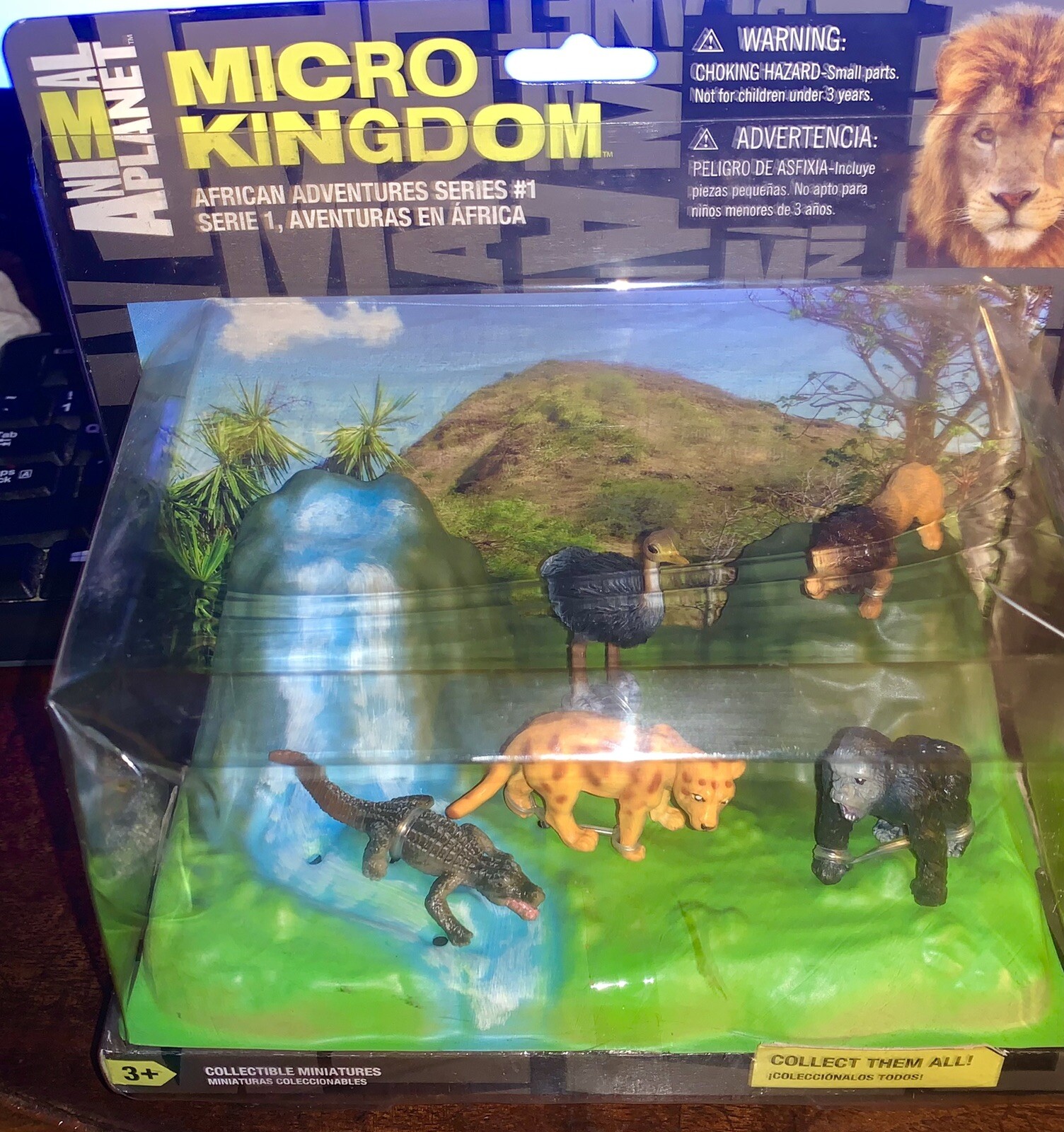 Animal Planet Micro Kingdom African Adventure Series #1 LI0N,GORILLA ...