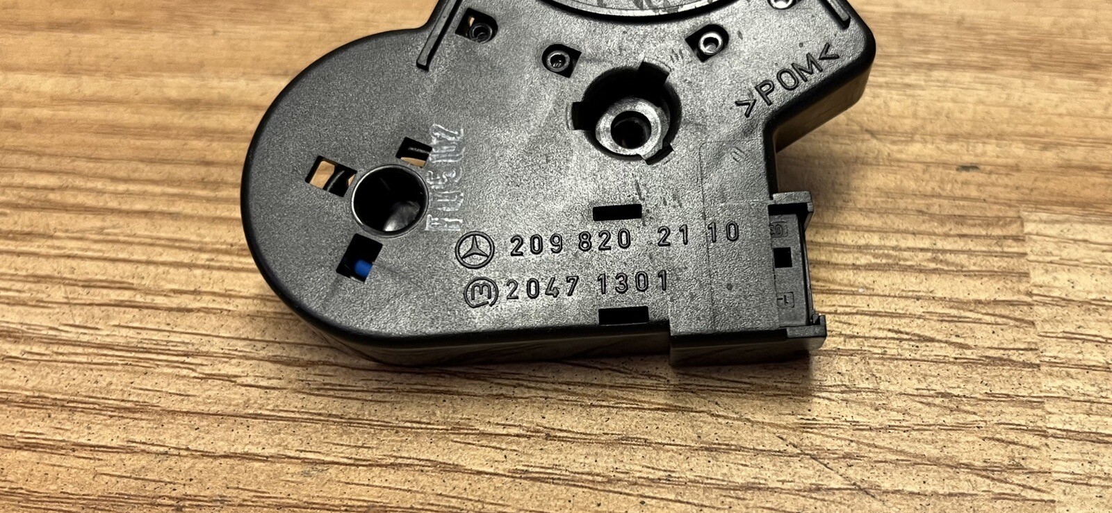 Mercedes CLK W209 Convertible Roof Limit Switch A2098202110 | eBay