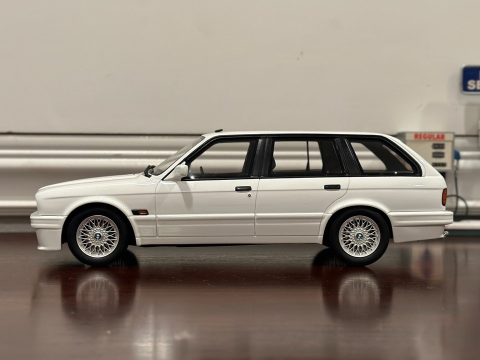1/18 BMW (E30) Touring M Pack Alpine White Otto Mobile Resin | Very ...