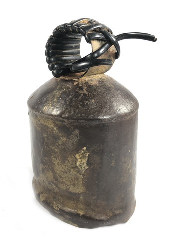 Old Iron Rusty Cow Bell Vintage Indian Handmade Pet Animal Hanging Bell ...