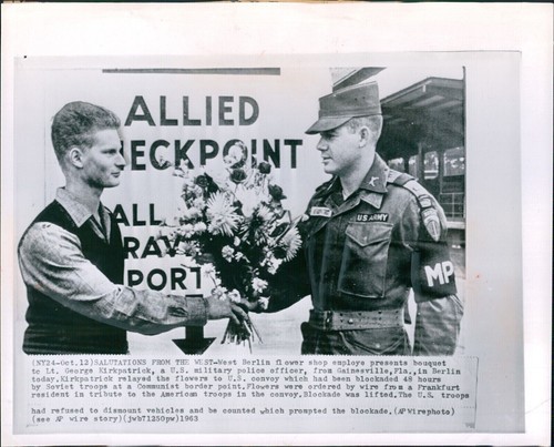 1963 George Kirkpatrick West Berlin Flower Employee Us Convoy Wirephoto ...