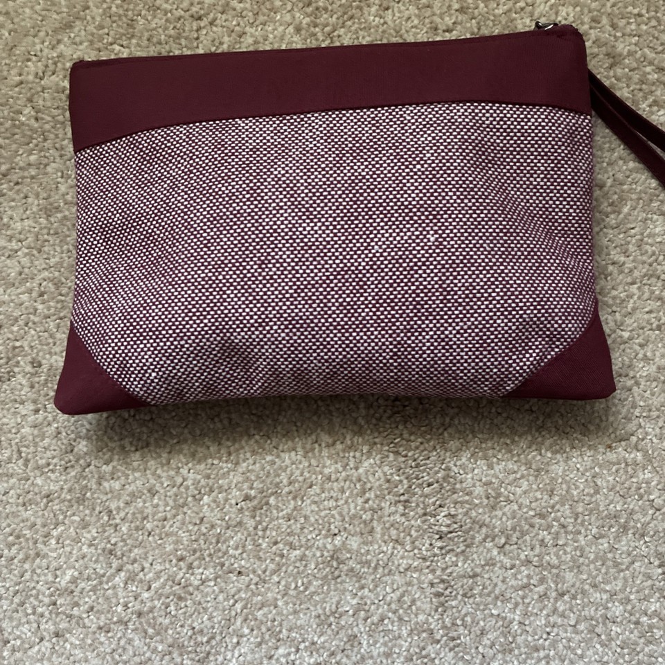 Qantas FIRST CLASS Lagaia Unedited Amenity Kit unused | eBay UK