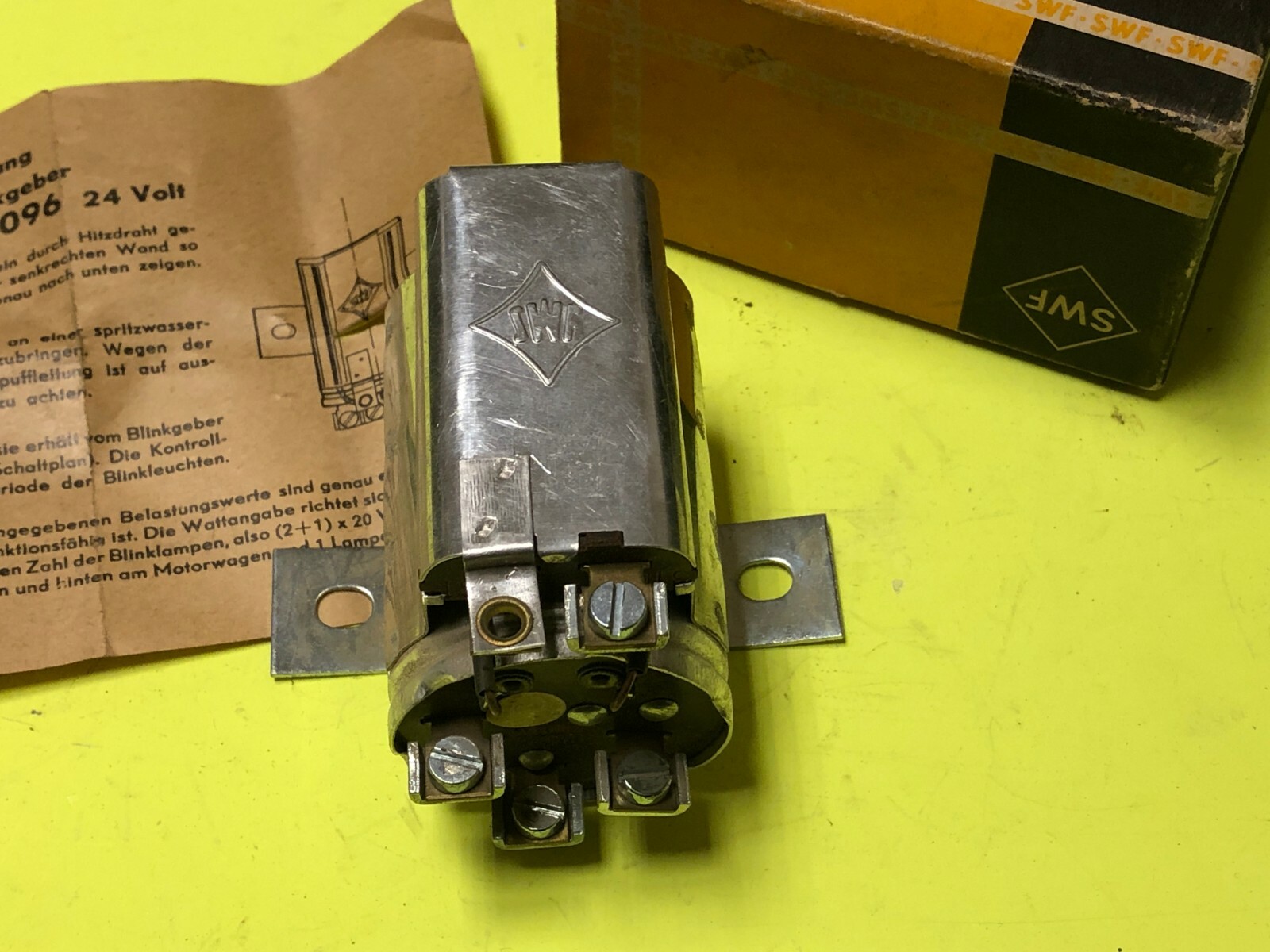 SWF 24 Volt Flasher Relay BGC 200.096 Genuine NOS | eBay