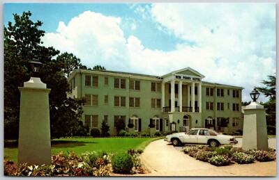 New Perry Hotel and Restaurant - Motel in Back - Perry Georgia ...