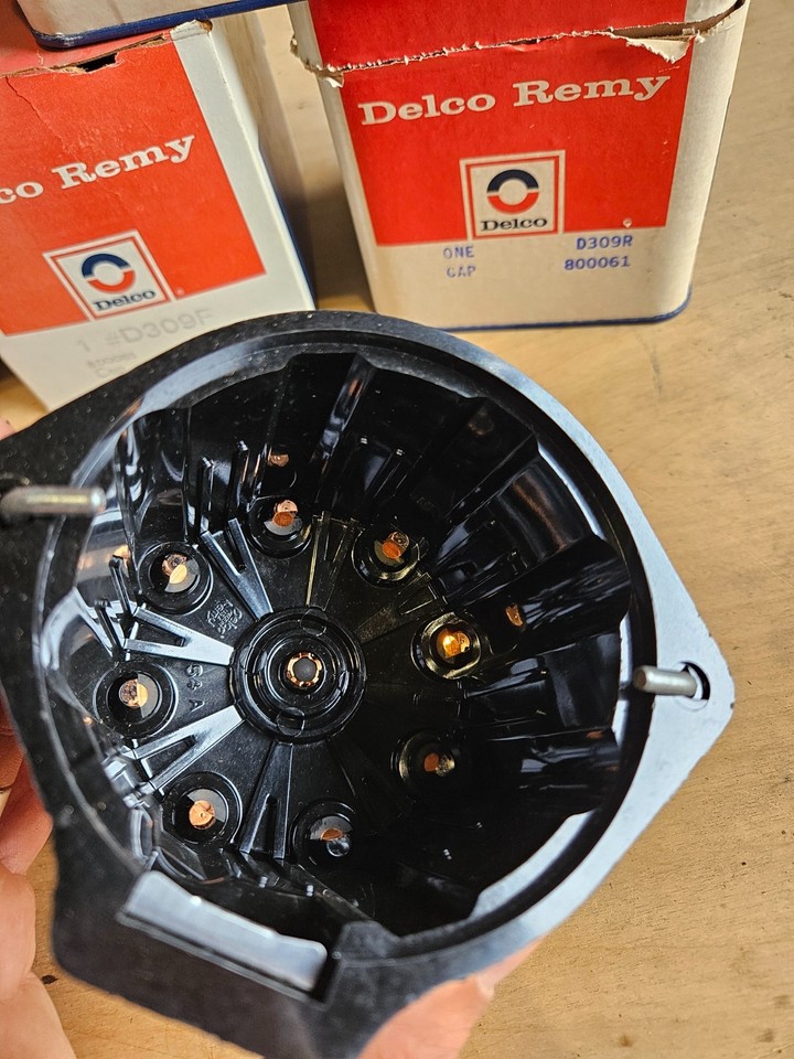 NOS Delco Remy BLACK Distributor Cap D309R 800061 PATENT # | eBay