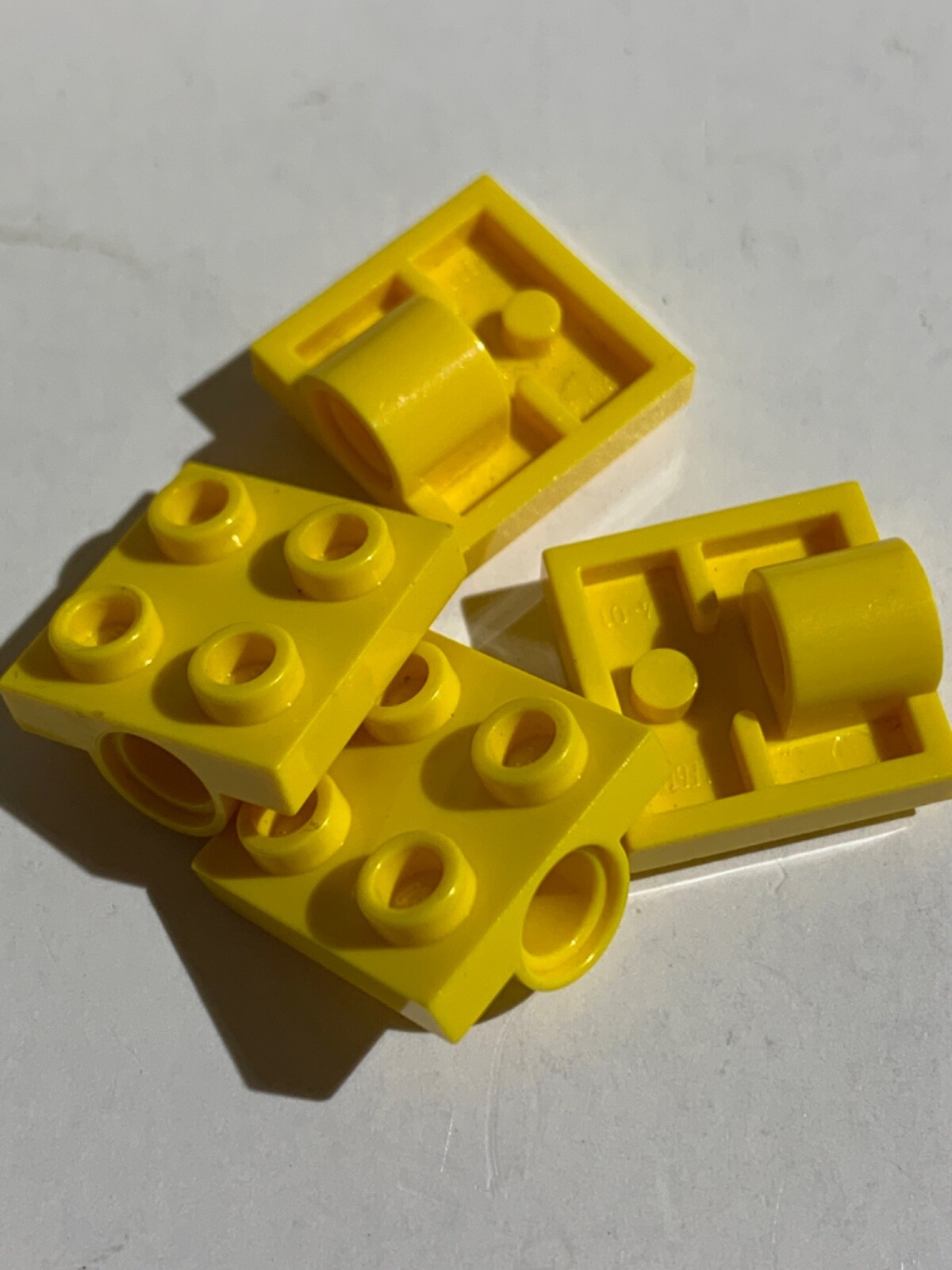 LEGO Parts 2444 / 10247 (4pcs) Plate, Modified 2 x 2 w Pin Hole Choose ...