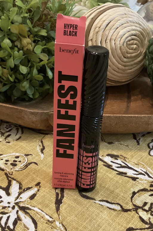 Benefit Cosmetics Fan Fest Fanning&Volumizing Mascara Full Size Hyper ...