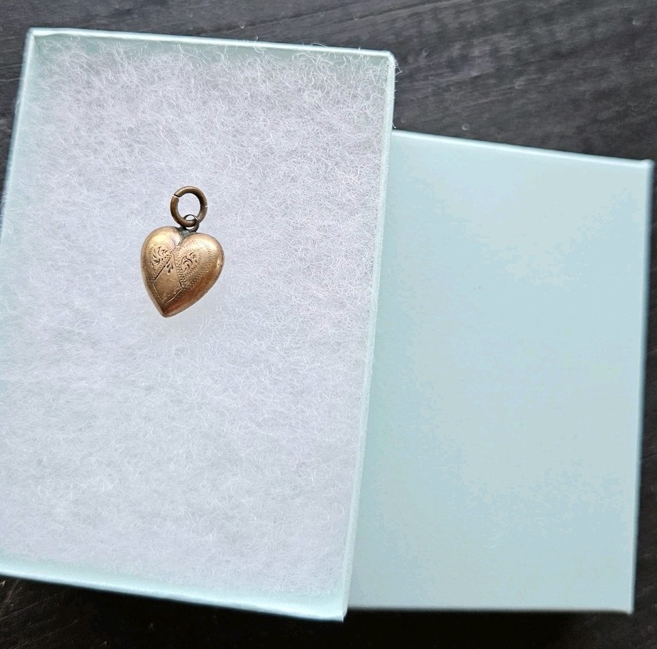14K Solid Gold VTG Antique Heart Shape Small Pendant 13mm Charm Etched ...