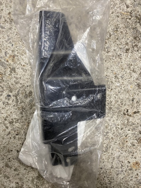 Genuine Range Rover Evoque Mounting Support Bracket Left Side LR118210 ...