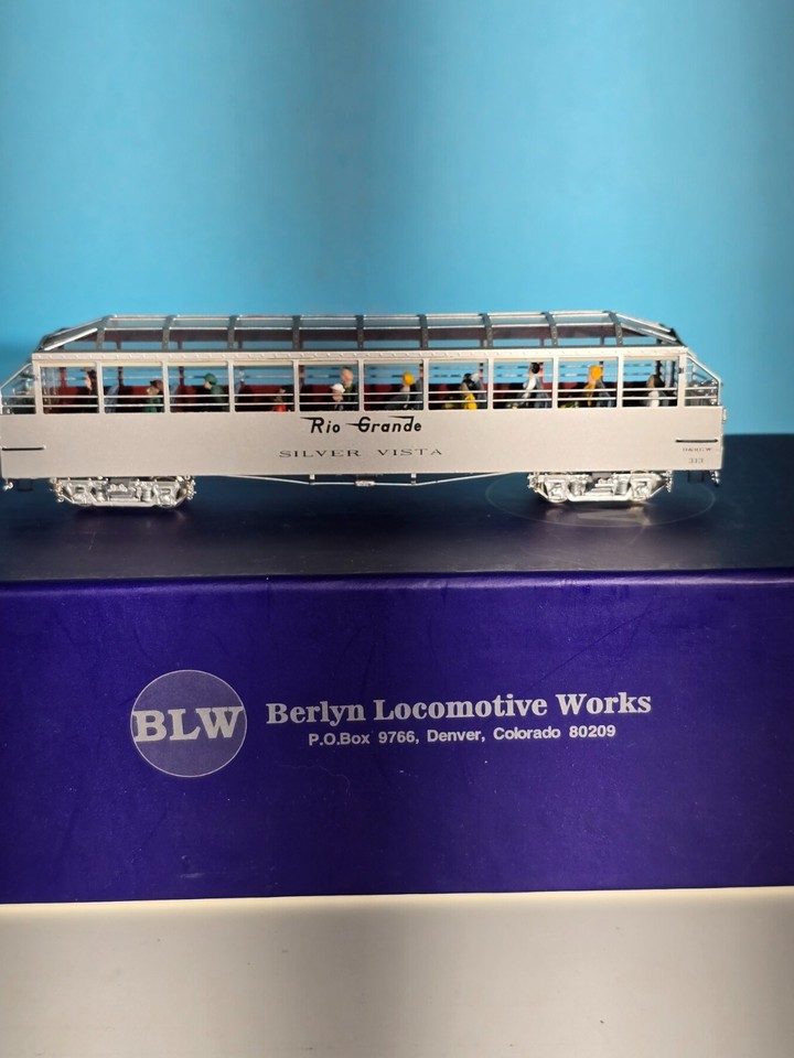 Berlyn Locomotive Works "HOn3" scale (rare item) Excursion car "Silver ...