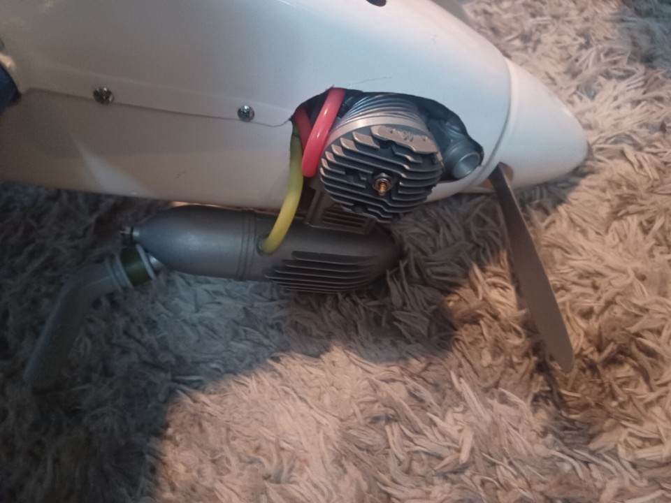 Seagull Dual Nitro Engine Rc Airplane 70" X 64" Evolution .46 Twin ...