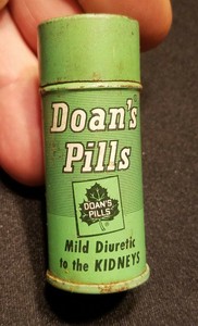 Vintage DOAN'S PILLS ~ a mild diuretic ~ antique tin ~ Foster Milburn ...