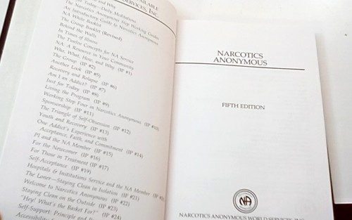 Narcotics Anonymous by Narcotics Anonymous Staff (1988, Hardcover) for ...