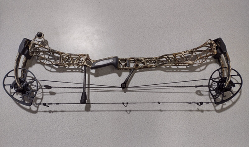 MATHEWS LIFT 33...RIGHT HAND...FIRST LITE SPECTER CAMO...***PICK YOUR ...