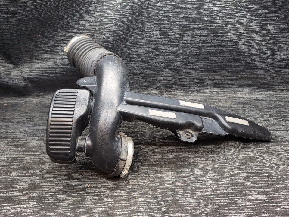 GM Air Cleaner Duct (15901934) 2007-2013 Chevy Silverado Suburban | eBay