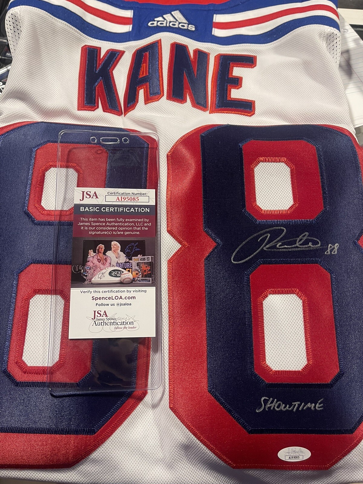 Patrick Kane Autographed Memorabilia | Signed Photo, Jersey ...