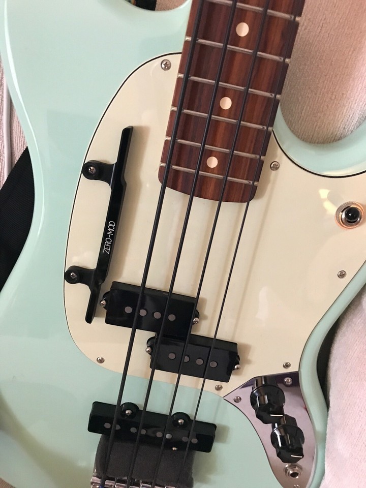 Zero-Mod Fender Mustang MSTG1 Bass Thumb Rest -- NO MODS, NO NEW HOLES ...