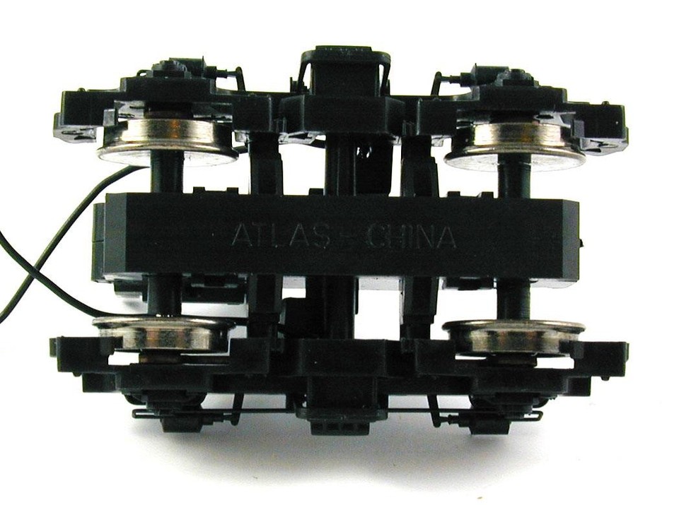 BLOMBERG TYPE "B" TRUCKS (PAIR) COMPLETE ATLAS 890300 HO Scale GP38 ...