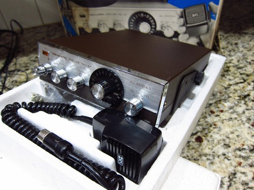 Vintage Realistic Solid State 23 Channel CB Transceiver TRC-47 AM SSB ...