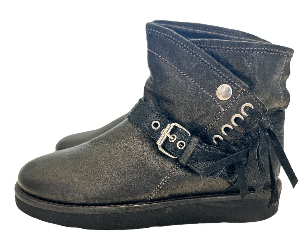 UGG Collection KARISA STINGRAY Fringe Boot Black Leat… - Gem